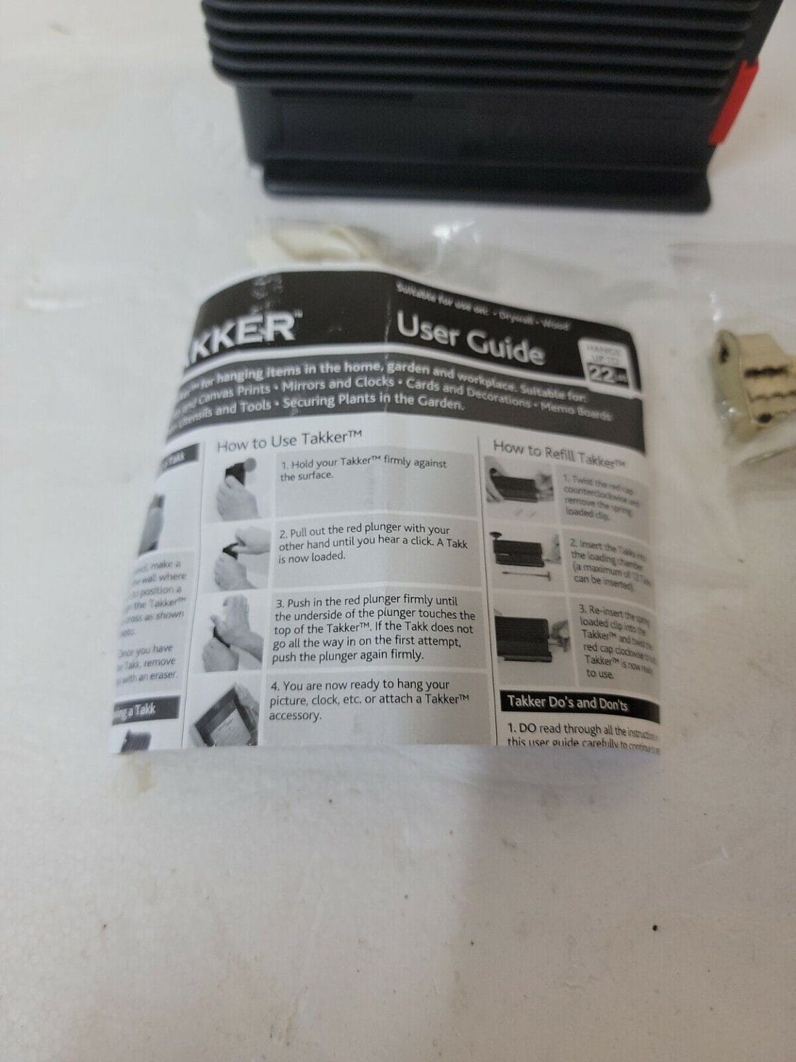 Takker Picture Hanging 61 Piece Kit Preloaded Holds Up To 22 Lbs ...